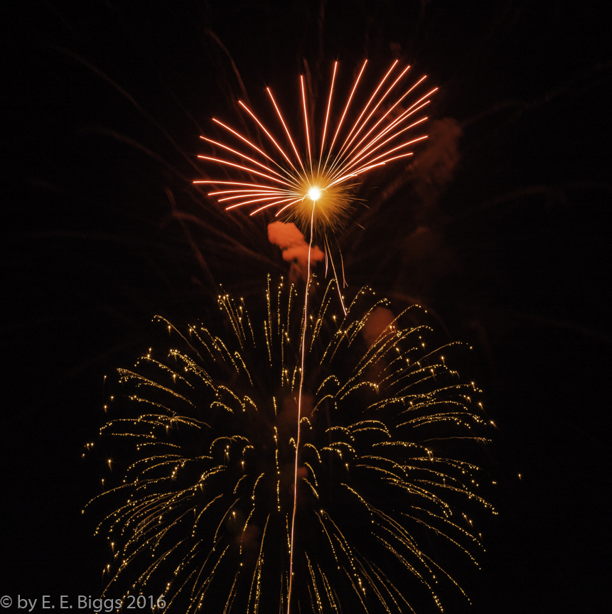 Take any cool 4th of July fireworks photos. Post h... - Canon Community
