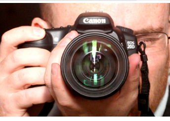 Is there a way to lock the lens-change-button on 5... - Canon Community