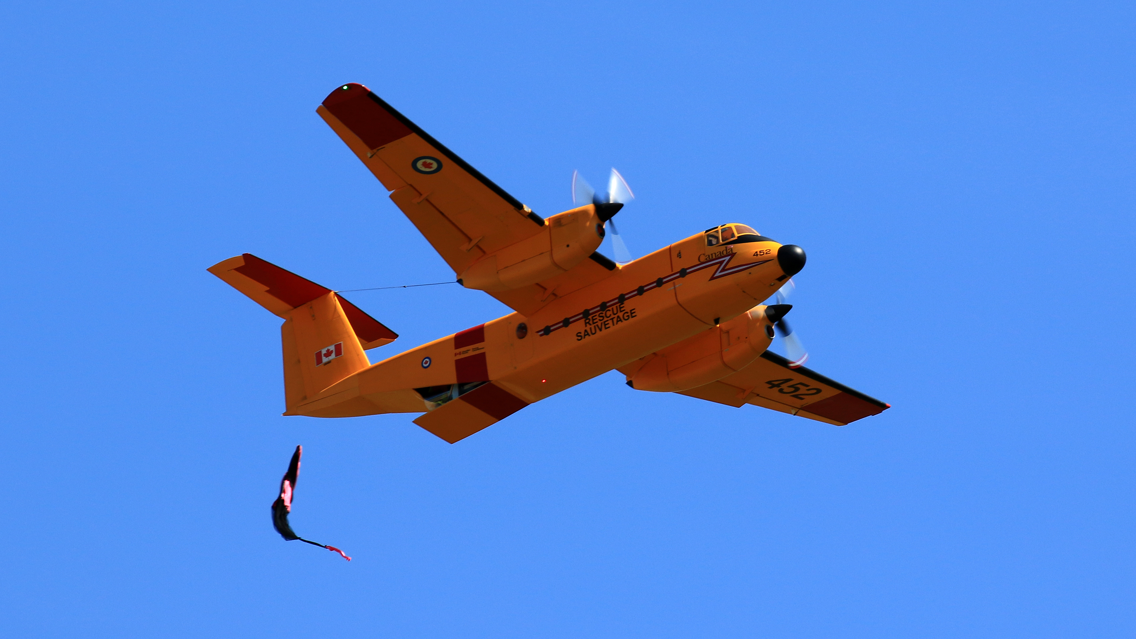Shooting a Model Aircraft Show is harder than the ... - Canon Community