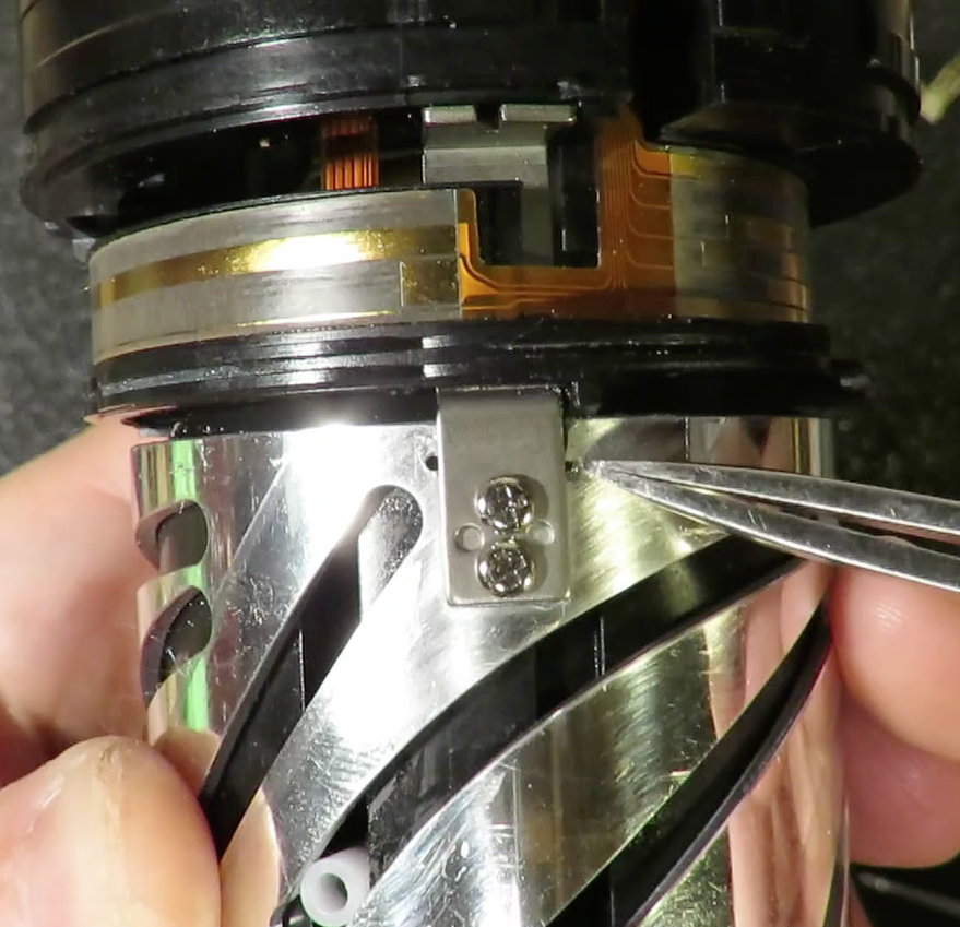 Canon 75-300mm stuck zoom ring - how to fix it. - Canon Community