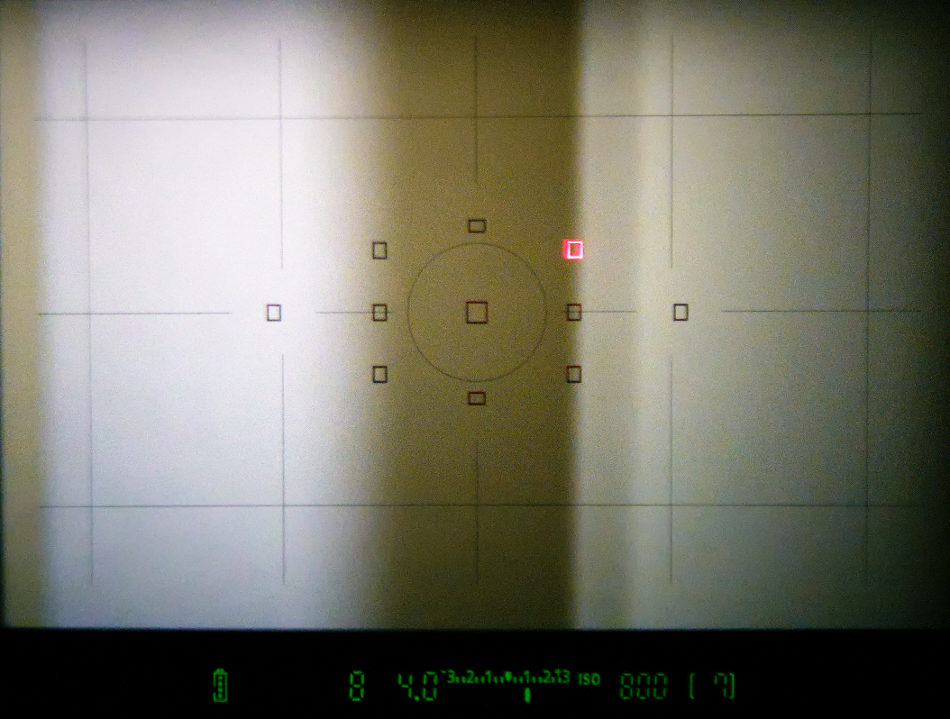 Red squares flash in viewfinder, camera won't take... - Canon Community