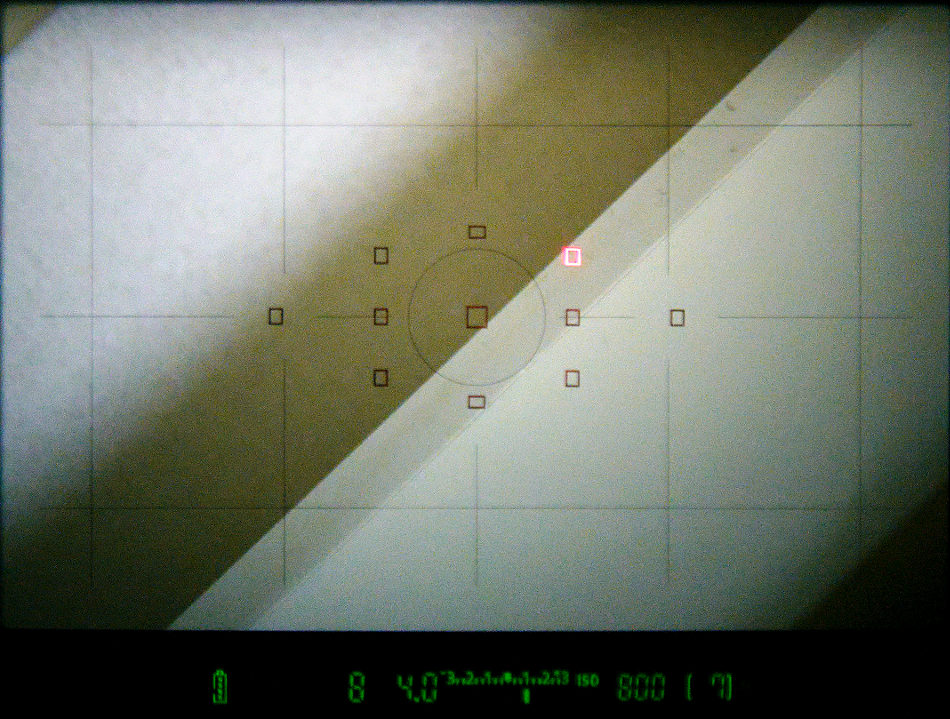 Red squares flash in viewfinder, camera won't take... - Canon Community