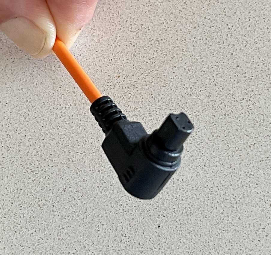 Solved: 3 pin connector on EOS R5 - Canon Community