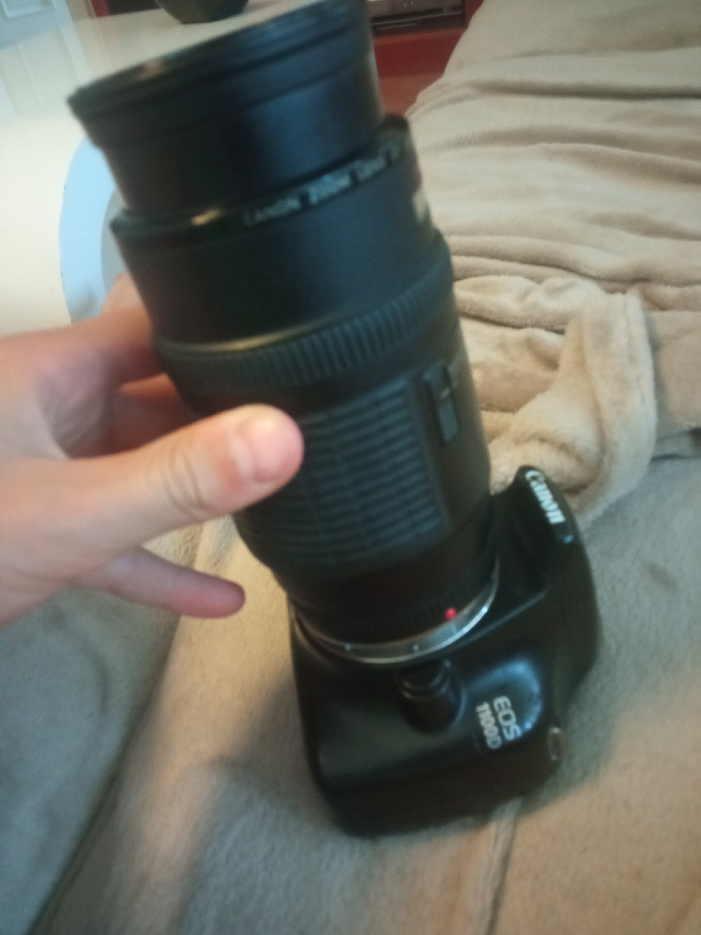 Canon zoom EF lens 70-200mm won't lock on to my 11... - Page 2 - Canon ...