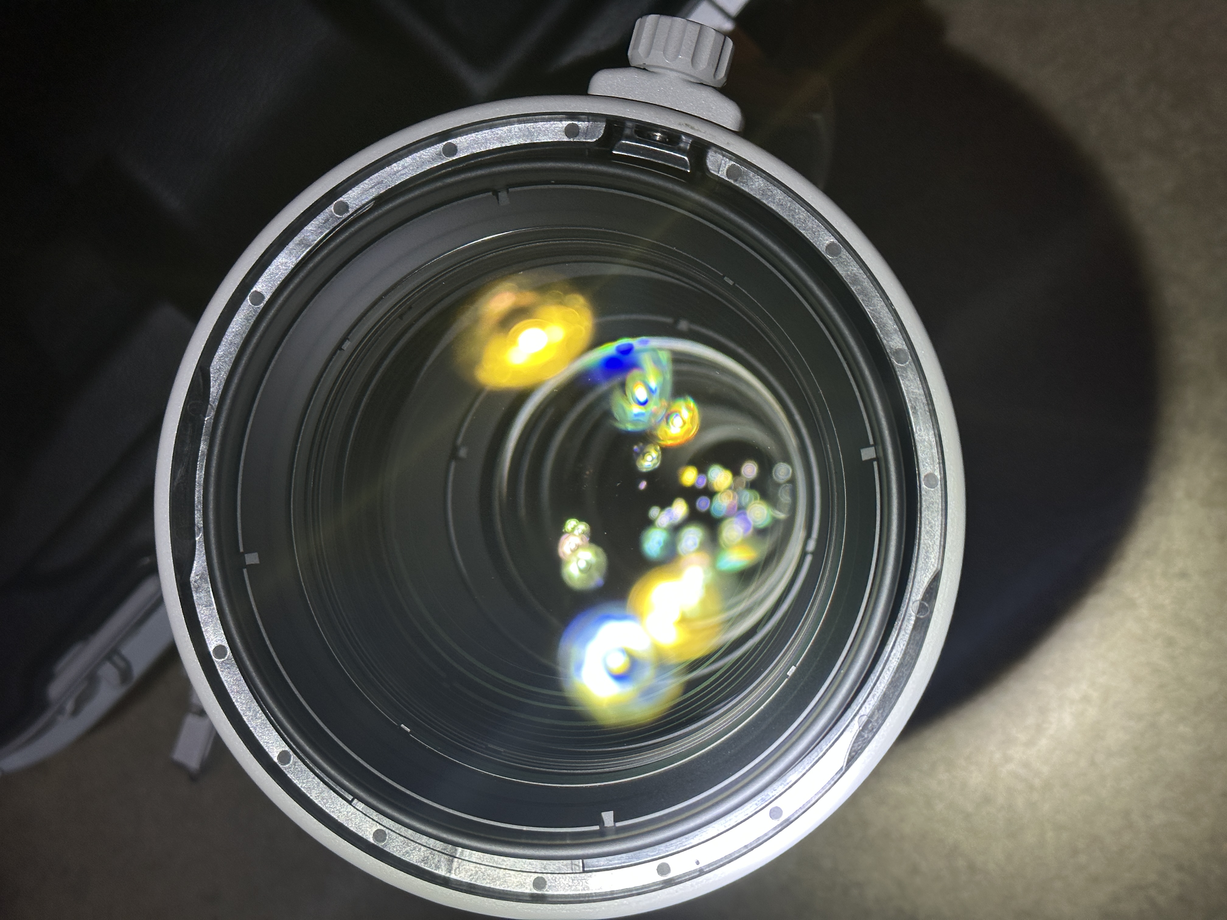 Marks on internal glass of Canon 200-400mm f4L? - Canon Community