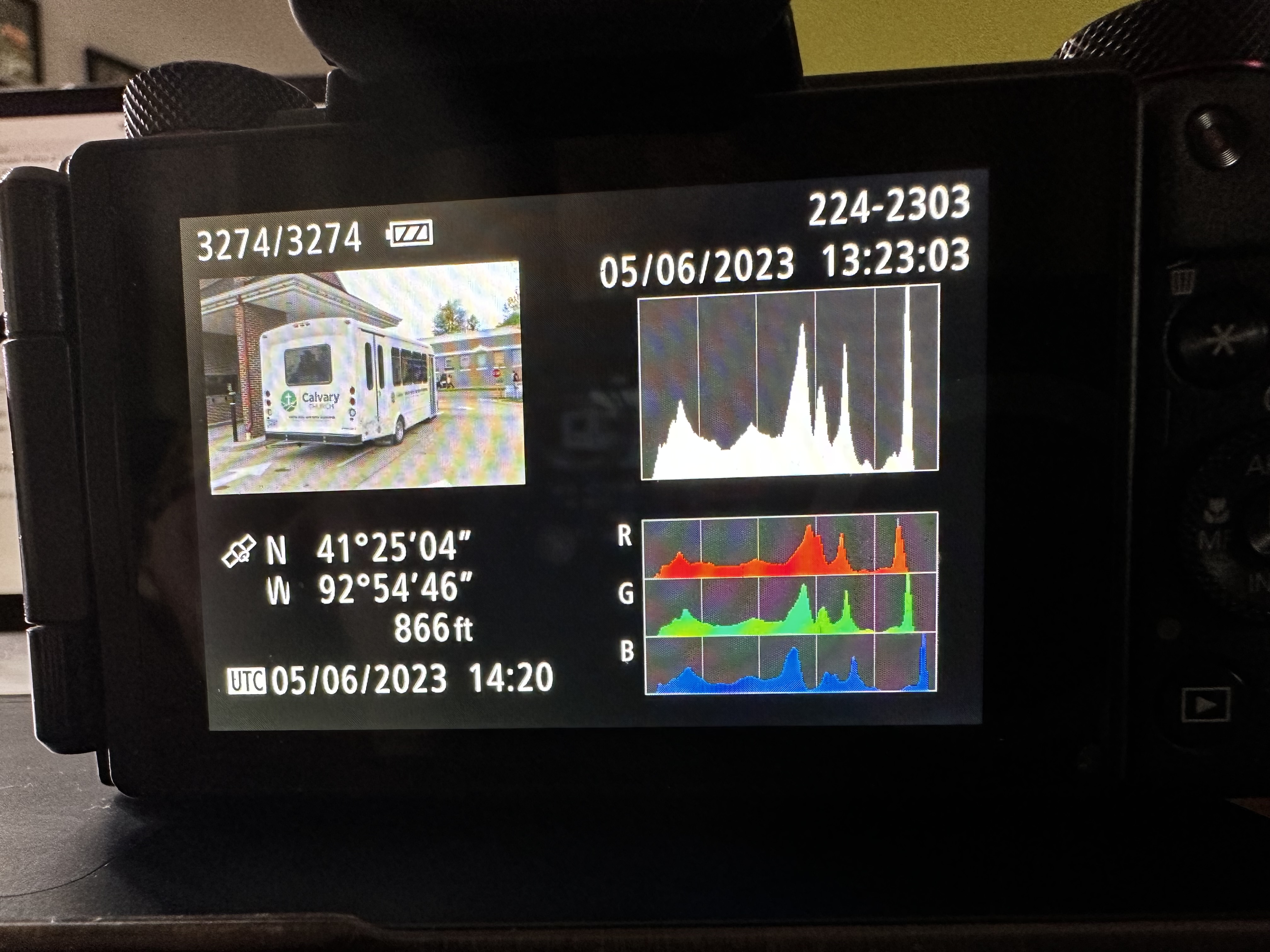 WARNING: iOS Canon Camera Connect 3.0.1x puts same... - Canon Community