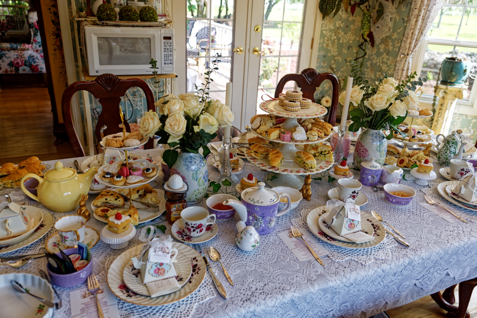 Ladies Tea - Canon Community