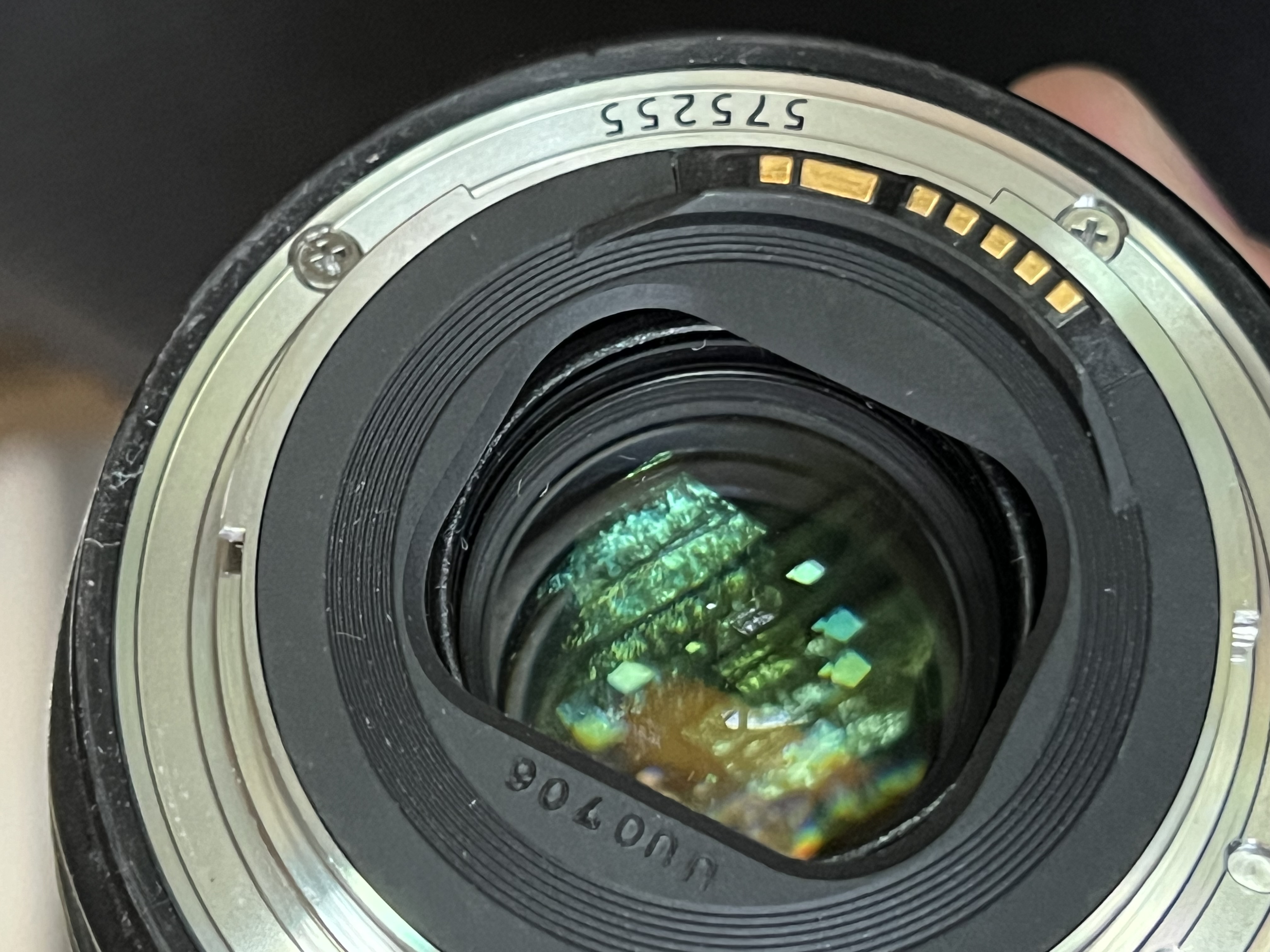 Solved: black circle on eos r6 mark ii with mount adapter ... - Canon Community