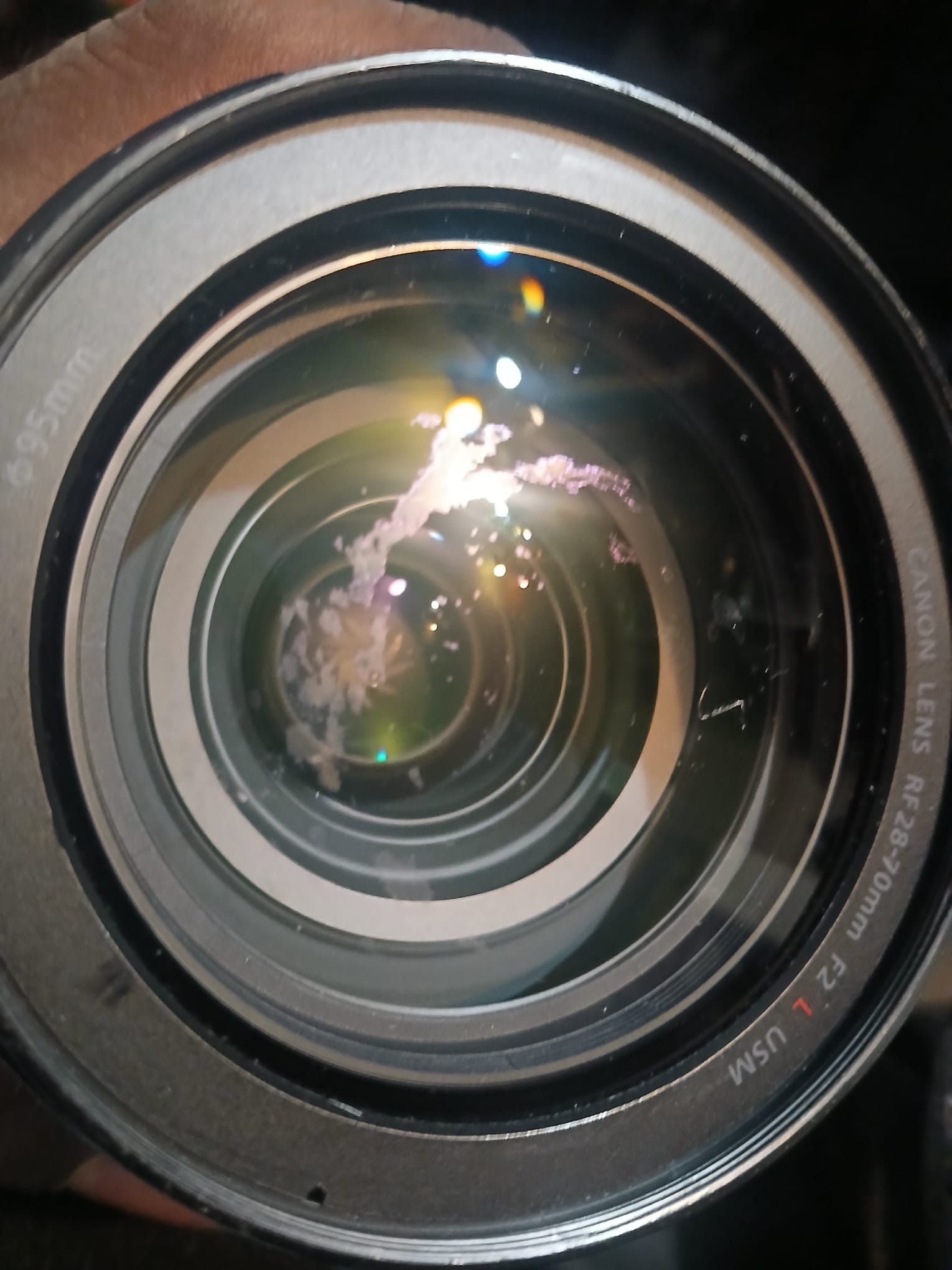 Canon 28-70mm f/2 smudge issue - Canon Community