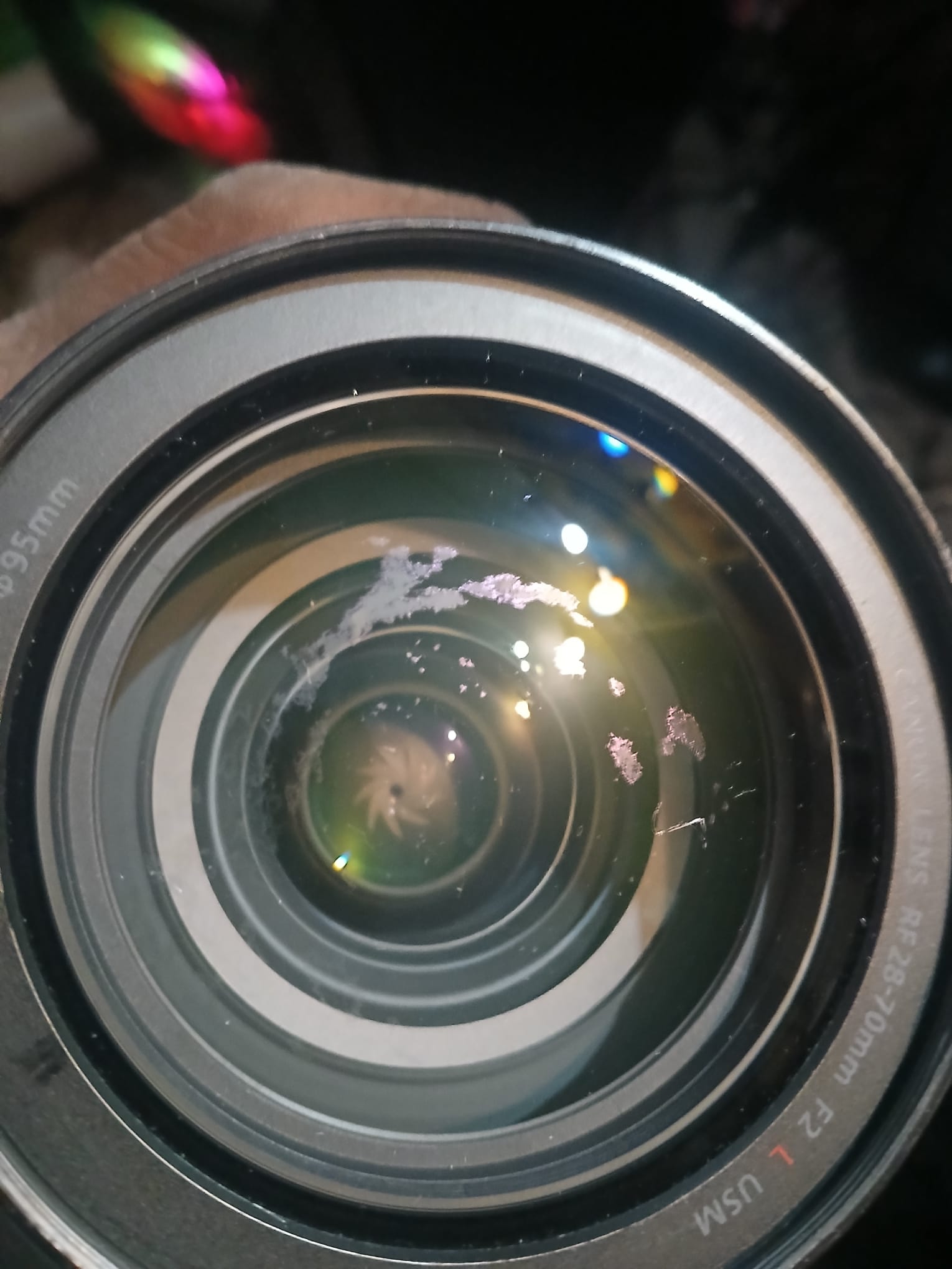 Canon 28-70mm f/2 smudge issue - Canon Community