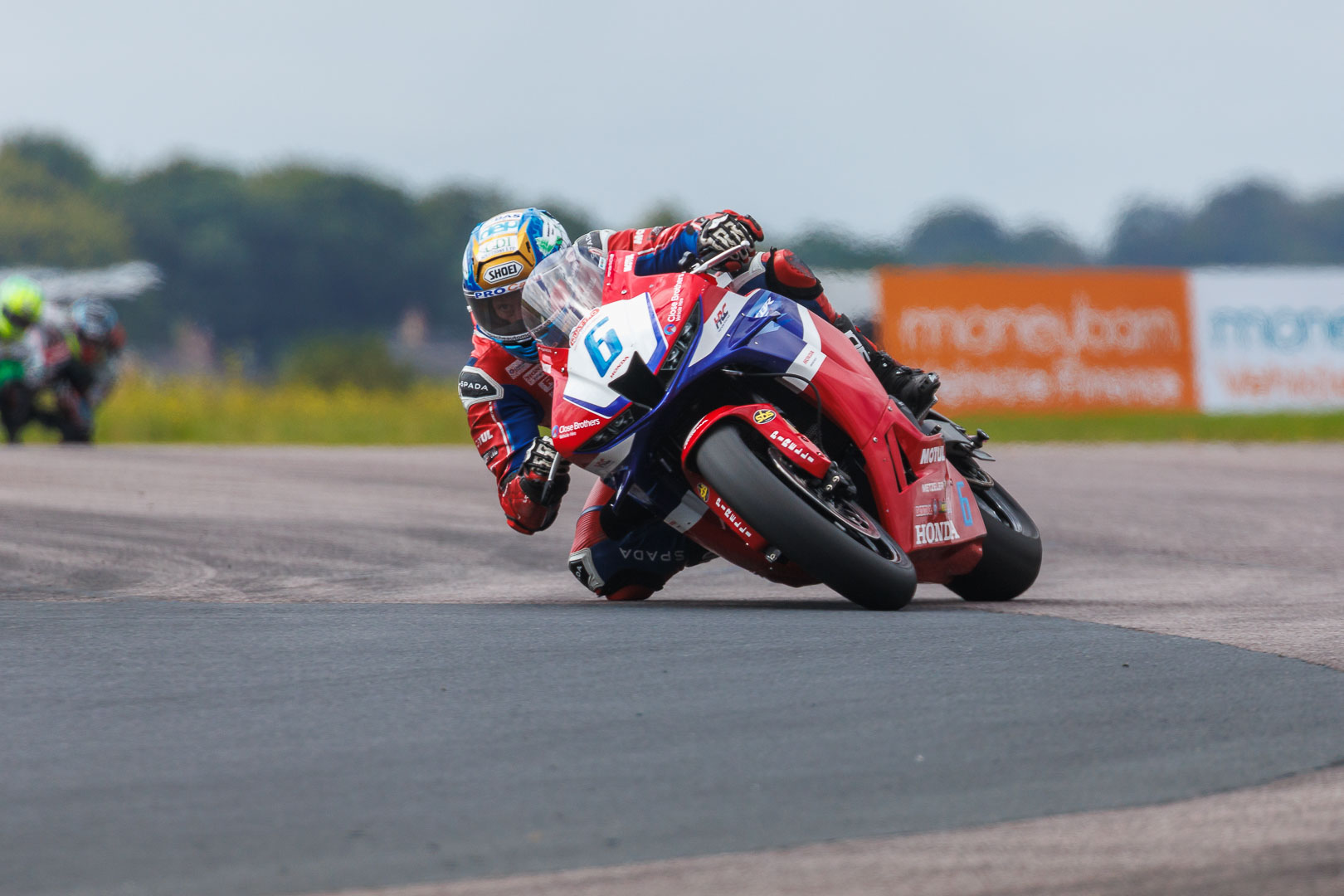 Motorbike action from Thruxton - Canon Community