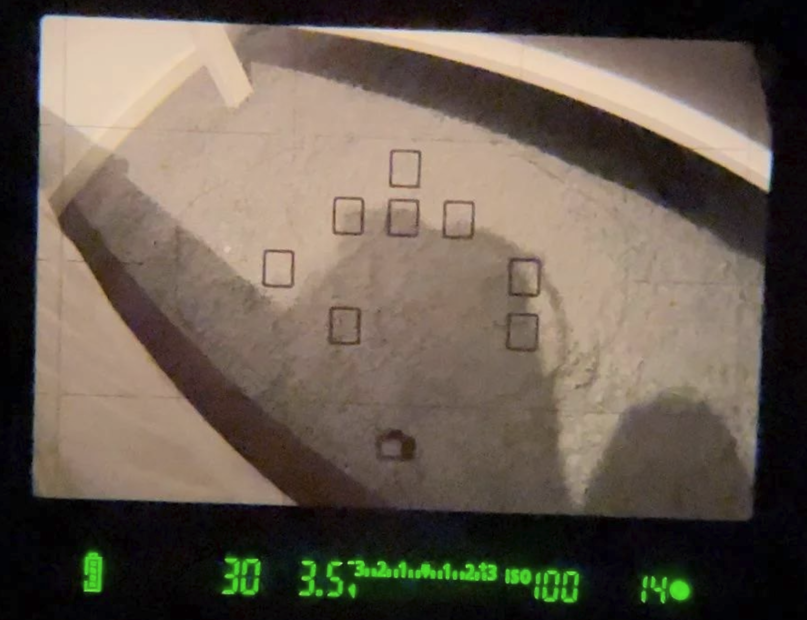 EOS 70D: White Screen and Purple Pixels When Takin... - Canon Community