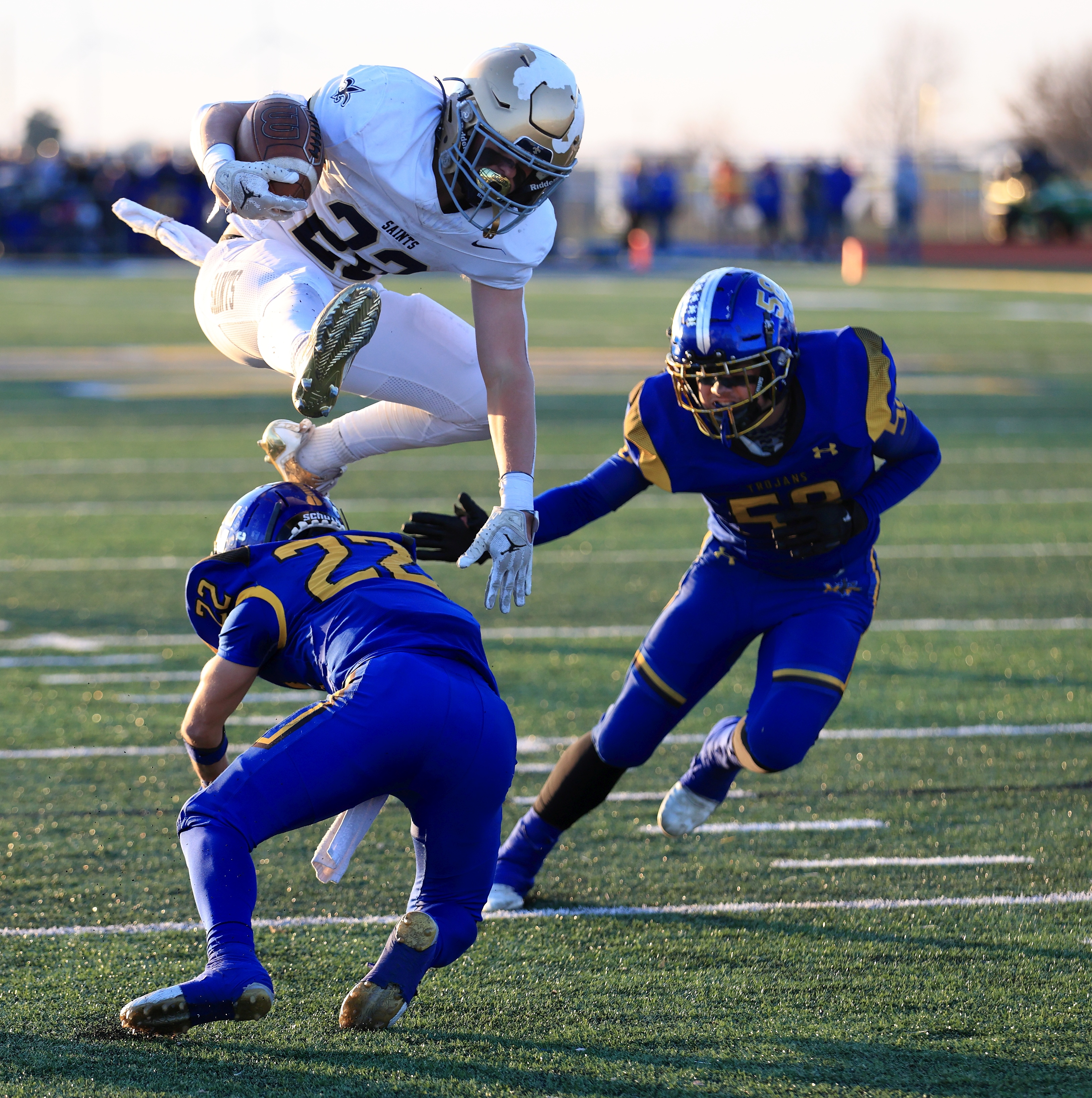 EOS Rebel T7: Best lens for sports photography - Canon Community