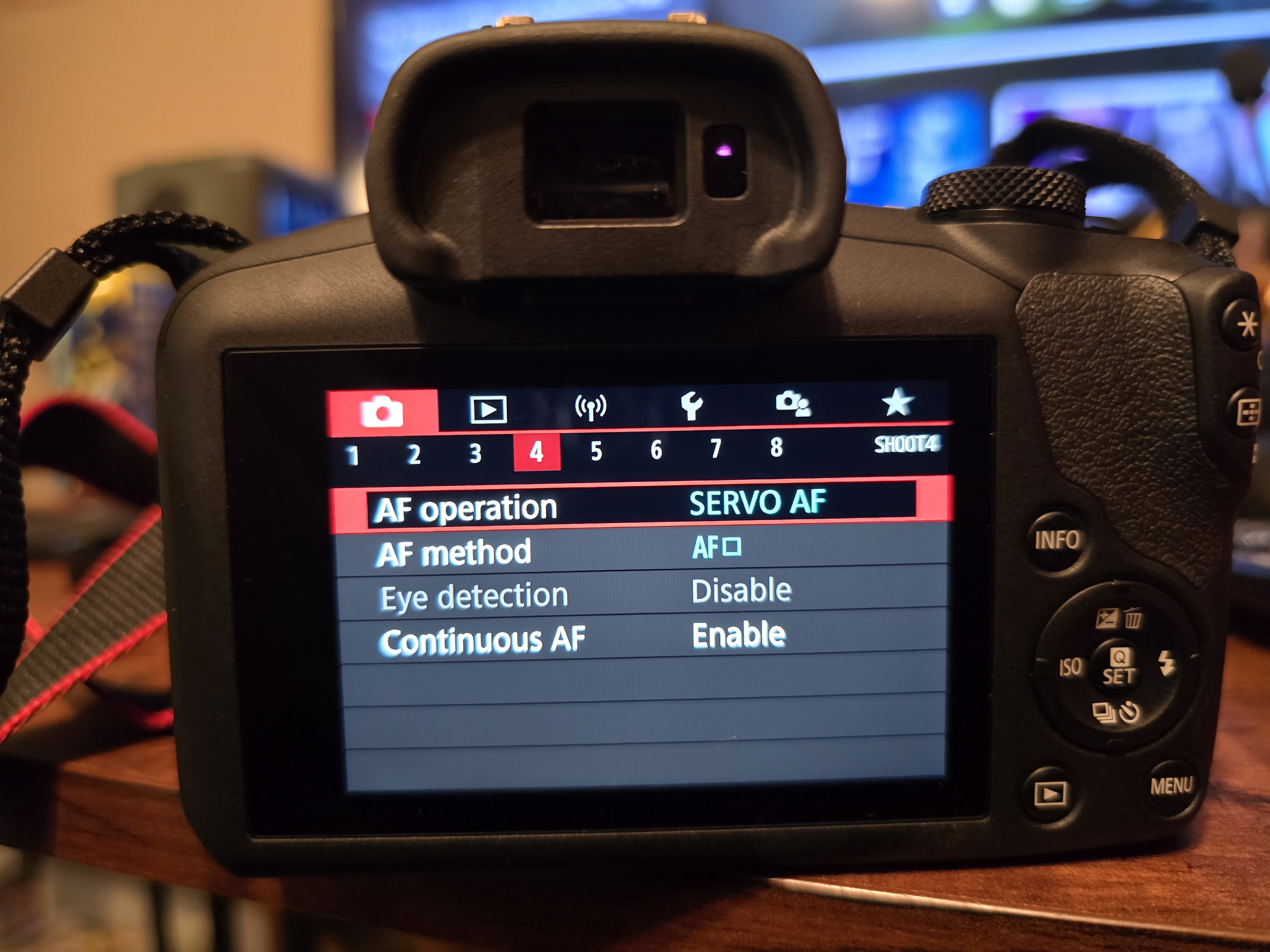 Solved: EOS R100 not able to use Manual focus - Canon Community