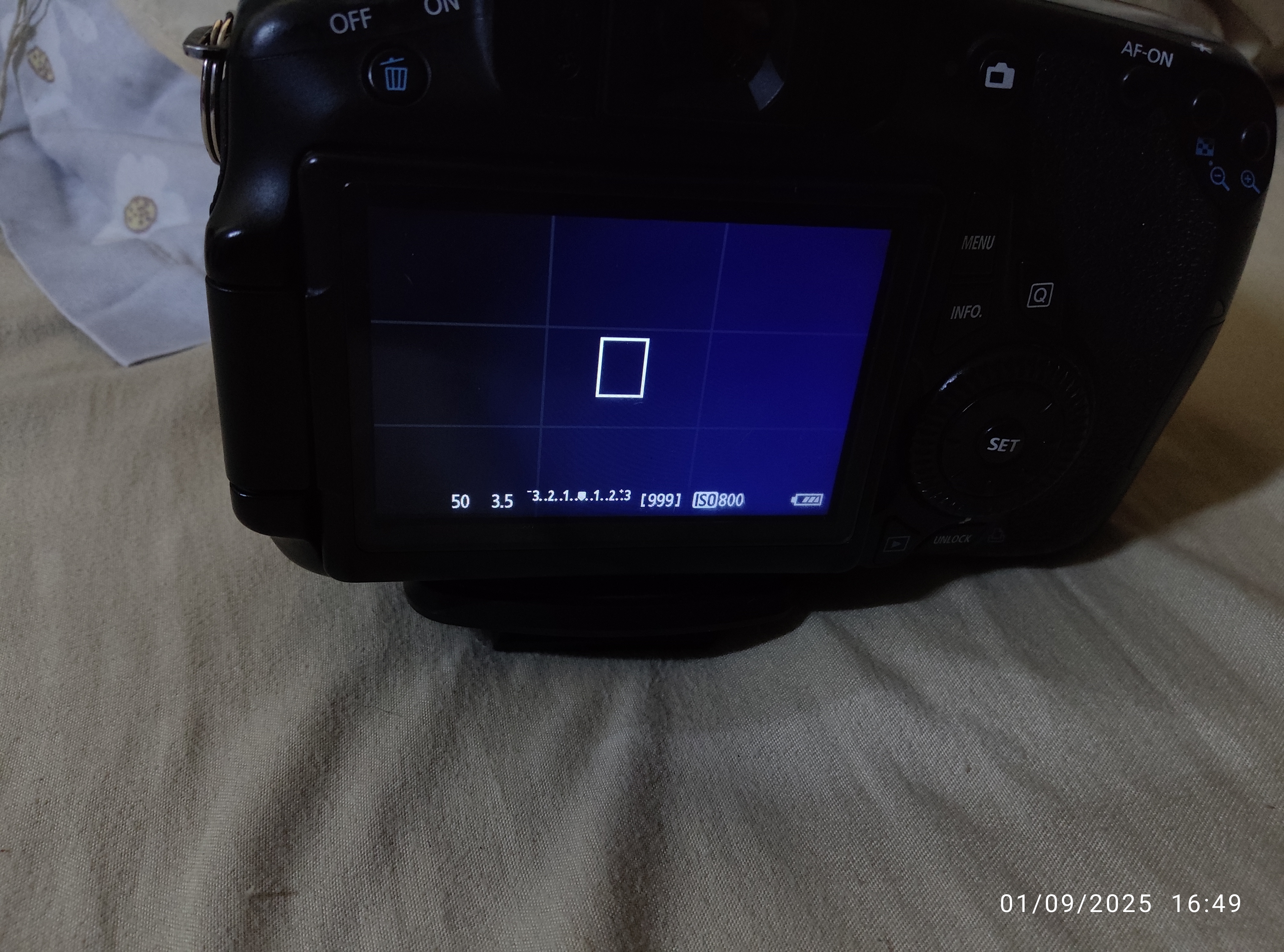 Solved: EF-S 18-135mm focal Length info is stuck at a spec... - Canon ...