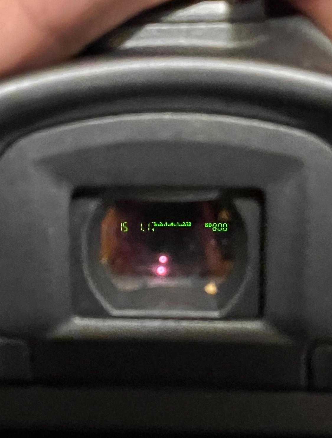 Solved: Canon 5DSR Viewfinder issue, Please help! - Canon Community