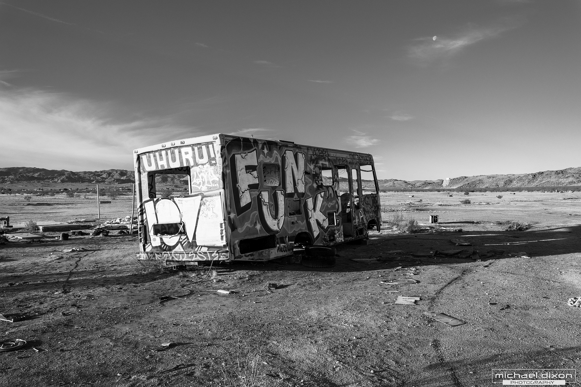 abandoned rv in an empty desert lot - Canon Community