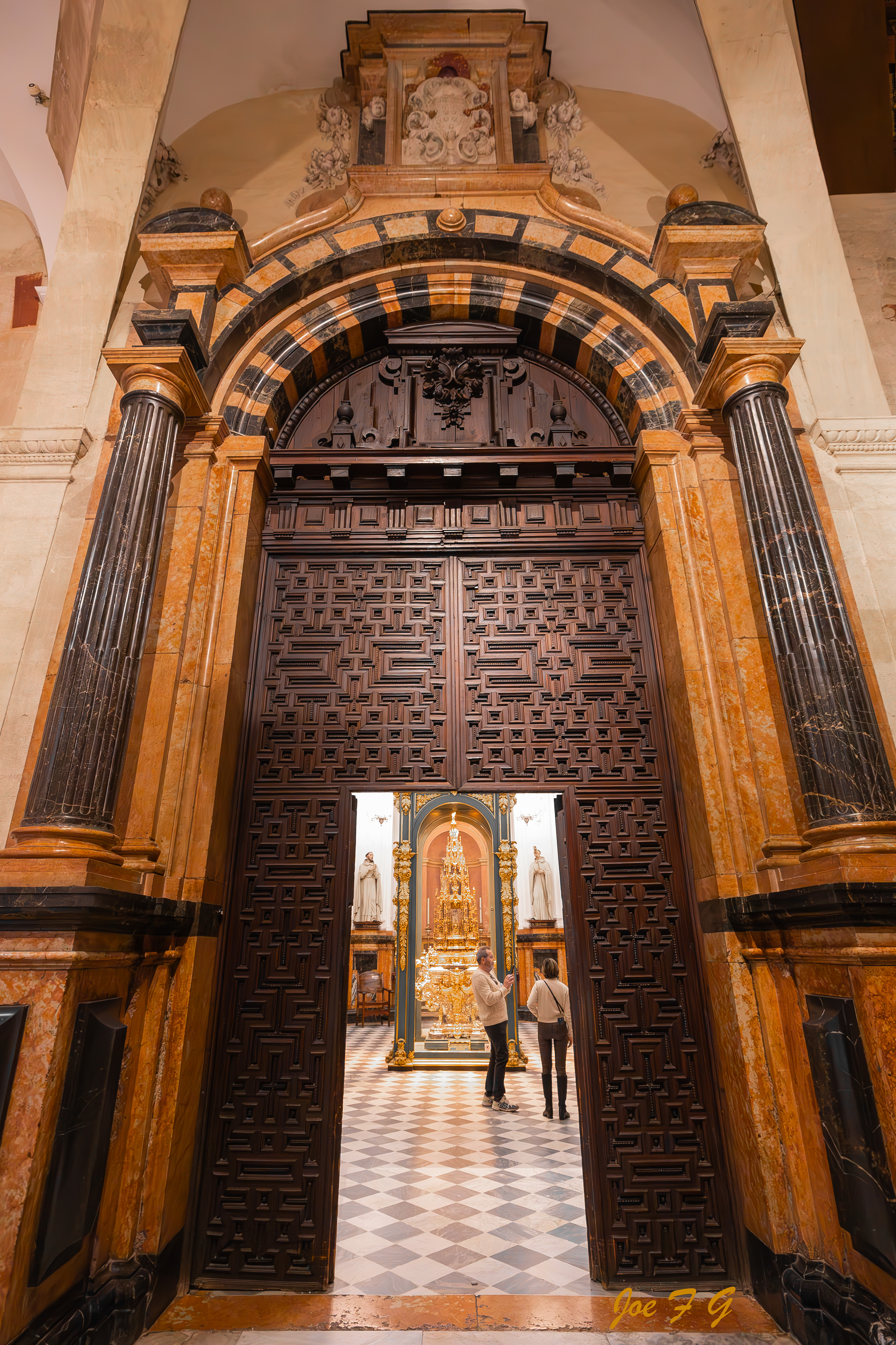 An entrance from the mosque to the Cathedral of th... - Canon Community