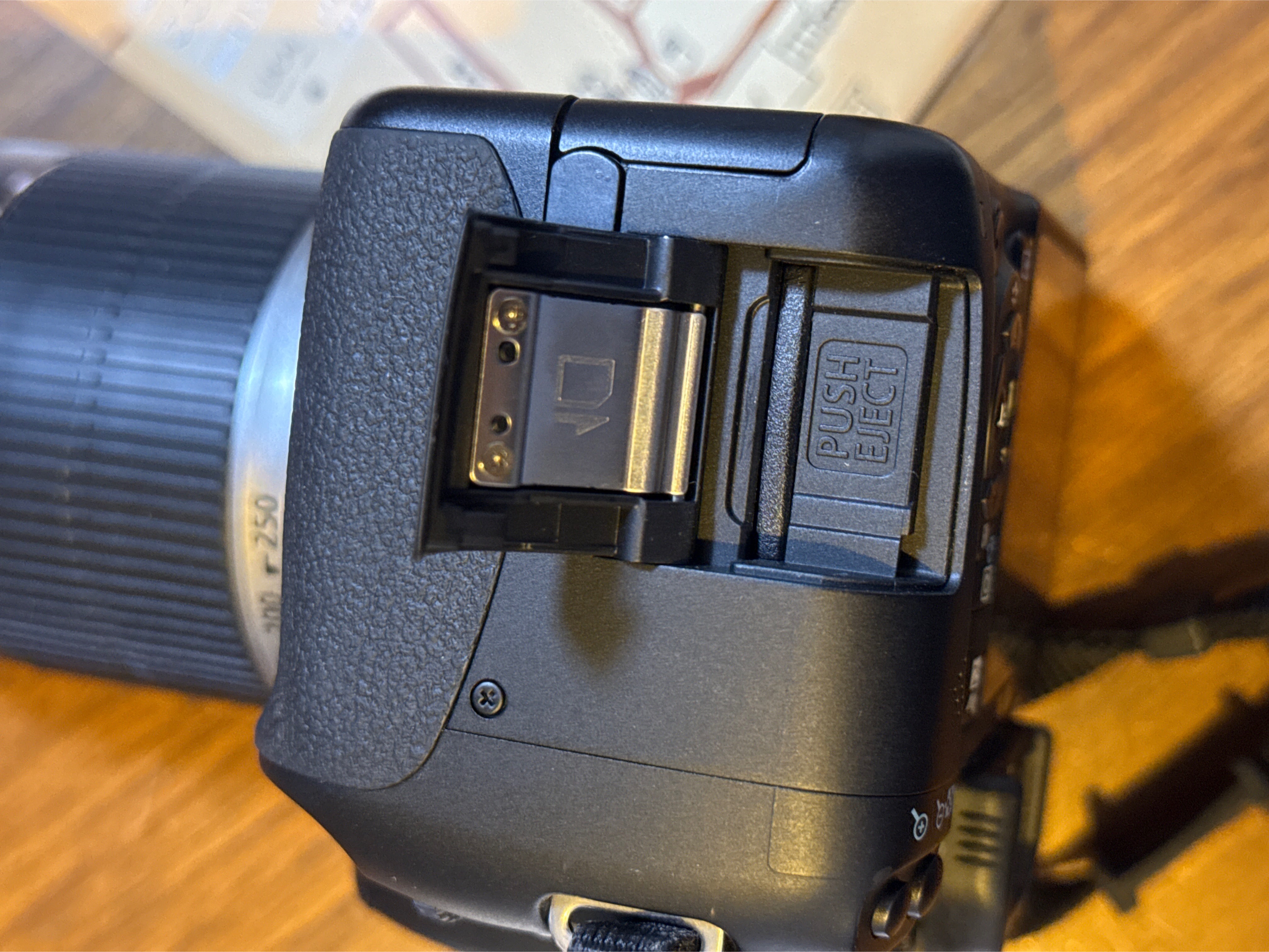 Solved: EOS 550D Stuck solid SD Card - Canon Community